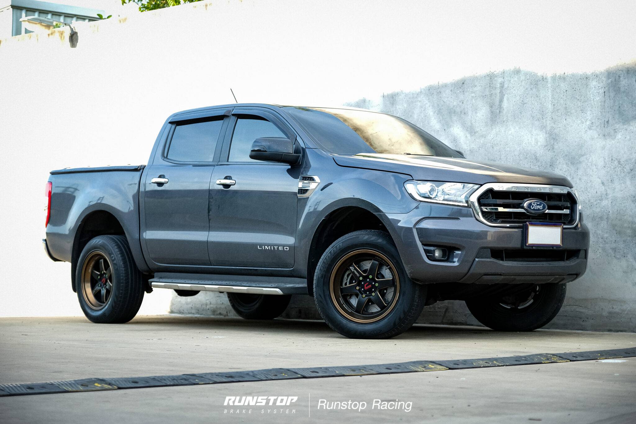 Ford Ranger Wildtrak x OS Rotor - Runstop