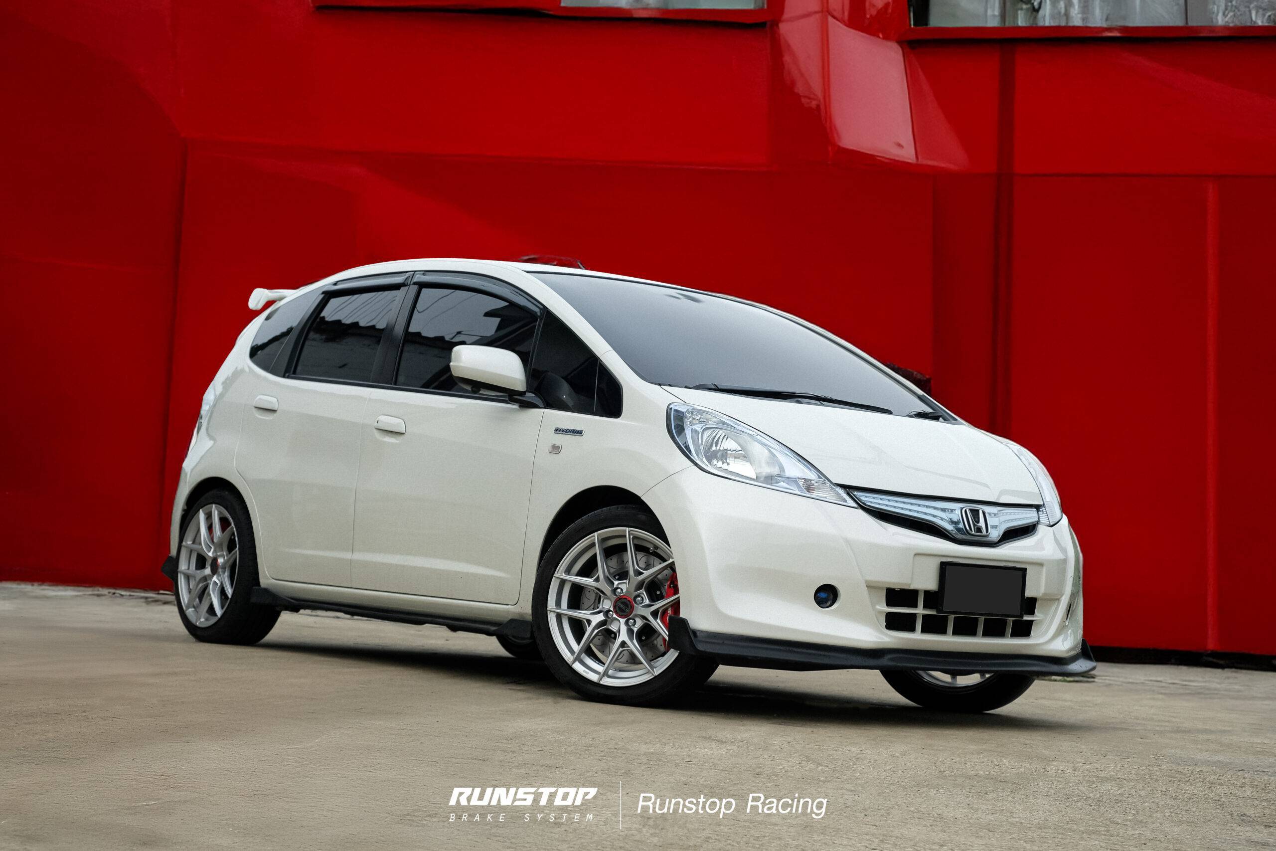 Jazz GE Hybrid x R3 & RS Racing - Runstop